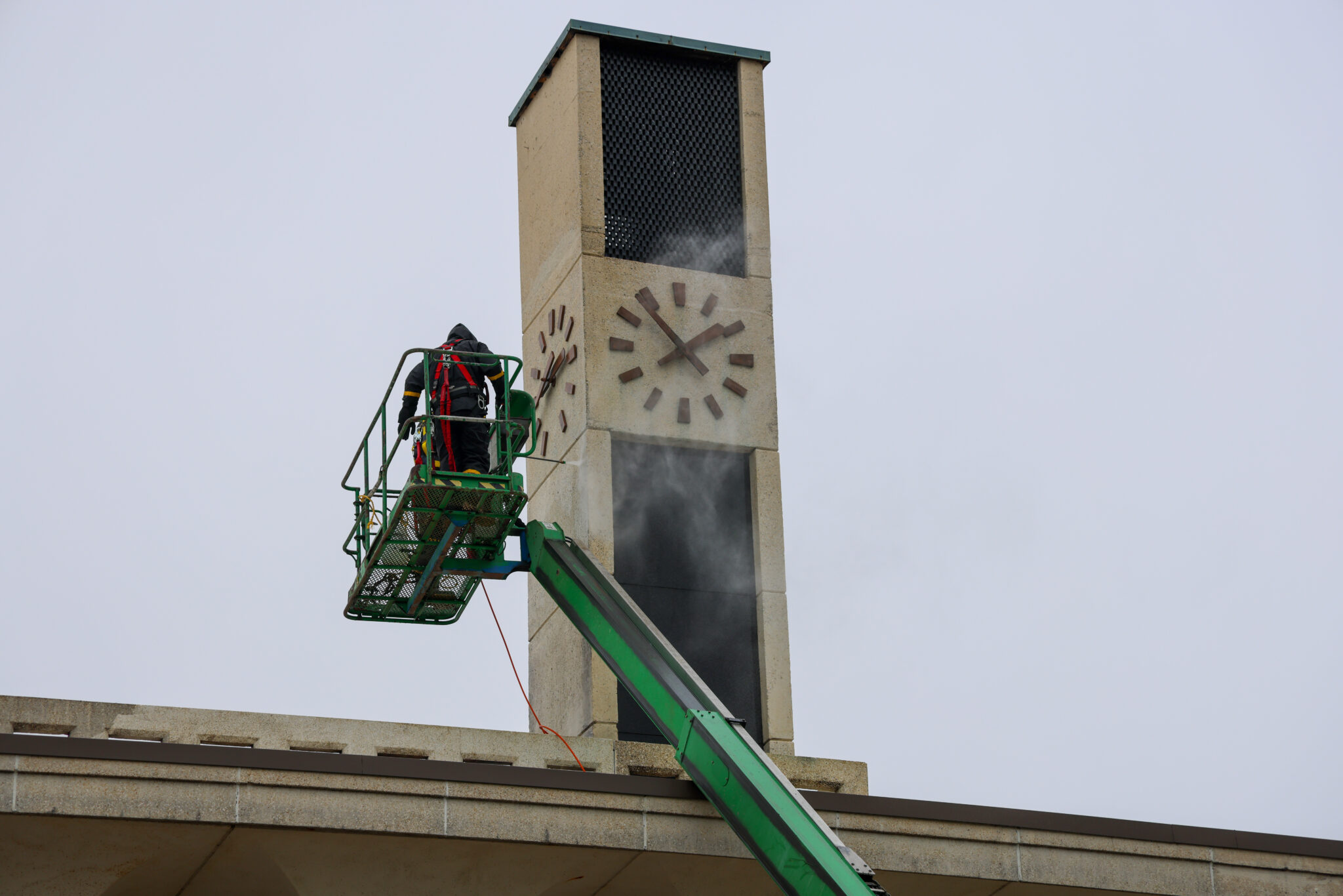 COURTHOUSE CLOCK TOWER RECEIVES A FRESH LOOK – Lawrence County TN ...